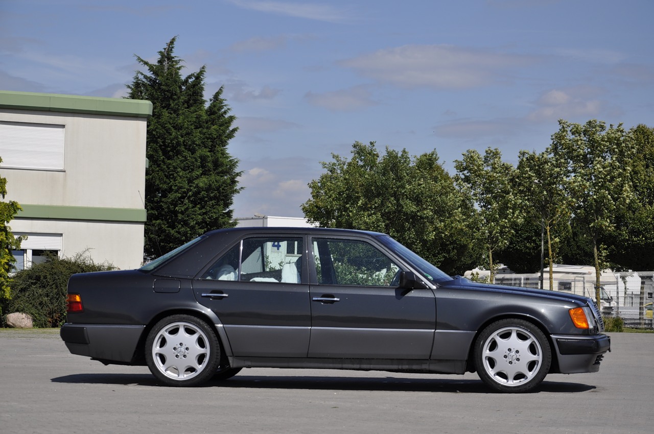 W126 85 300sd What wheel is this? | Mercedes-Benz Forum